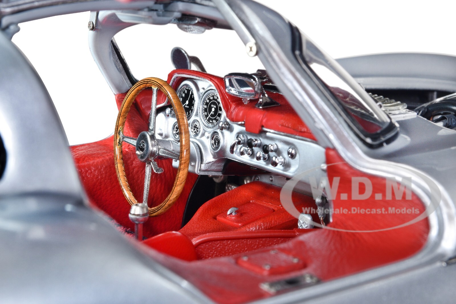 代購代標第一品牌－樂淘letao－1955 MERCEDES-BENZ 300 SLR UHLENHAUT COUPE SILVER 1/18 DIECAST MODEL CMC M-076 ...