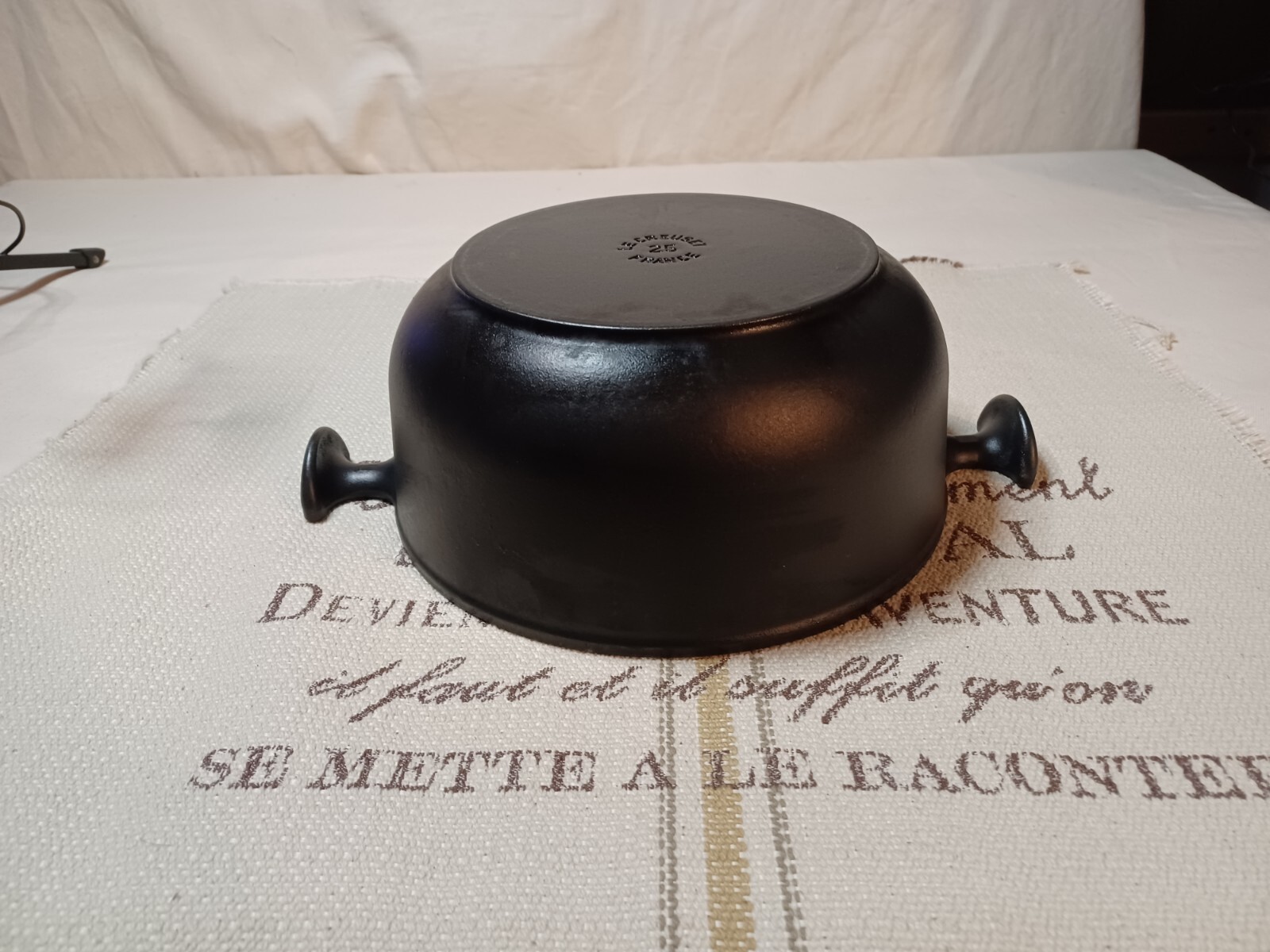 日本代購代標第一品牌【樂淘letao】－Vintage Le Creuset France #25 Cast Iron Enzo Mari La Mama 海外 即決