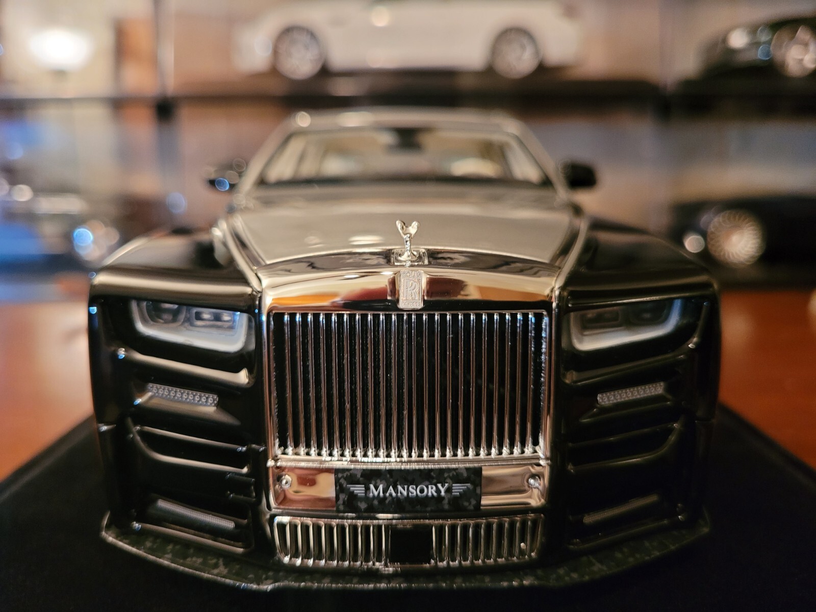 日本代購代標第一品牌【樂淘letao】－1:18 Mansory Rolls-Royce Phantom VIII VERY Rare. Black/Silver. 14/30 MINT! 海外 即決