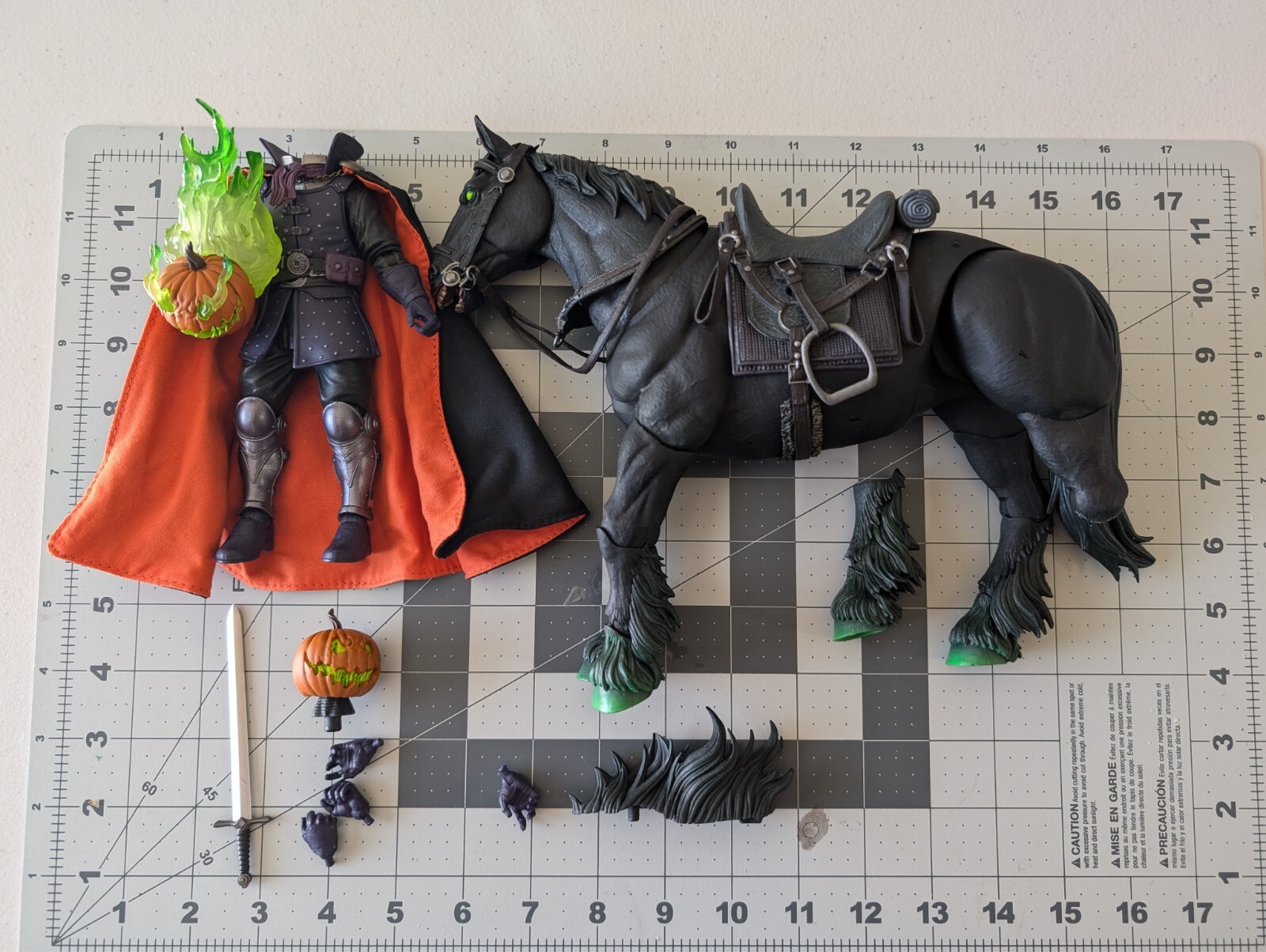 日本代購代標第一品牌【樂淘letao】－Four Horsemen Figura Obscura Headless Horseman Spectral Green -preowned ...