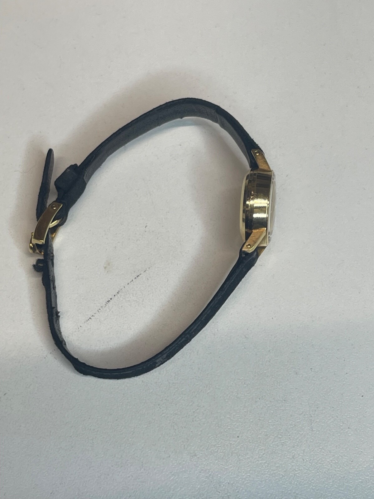 Yahoo!オークション - Omega De Ville Lady’s 18 K YG Watch $8K APR W...