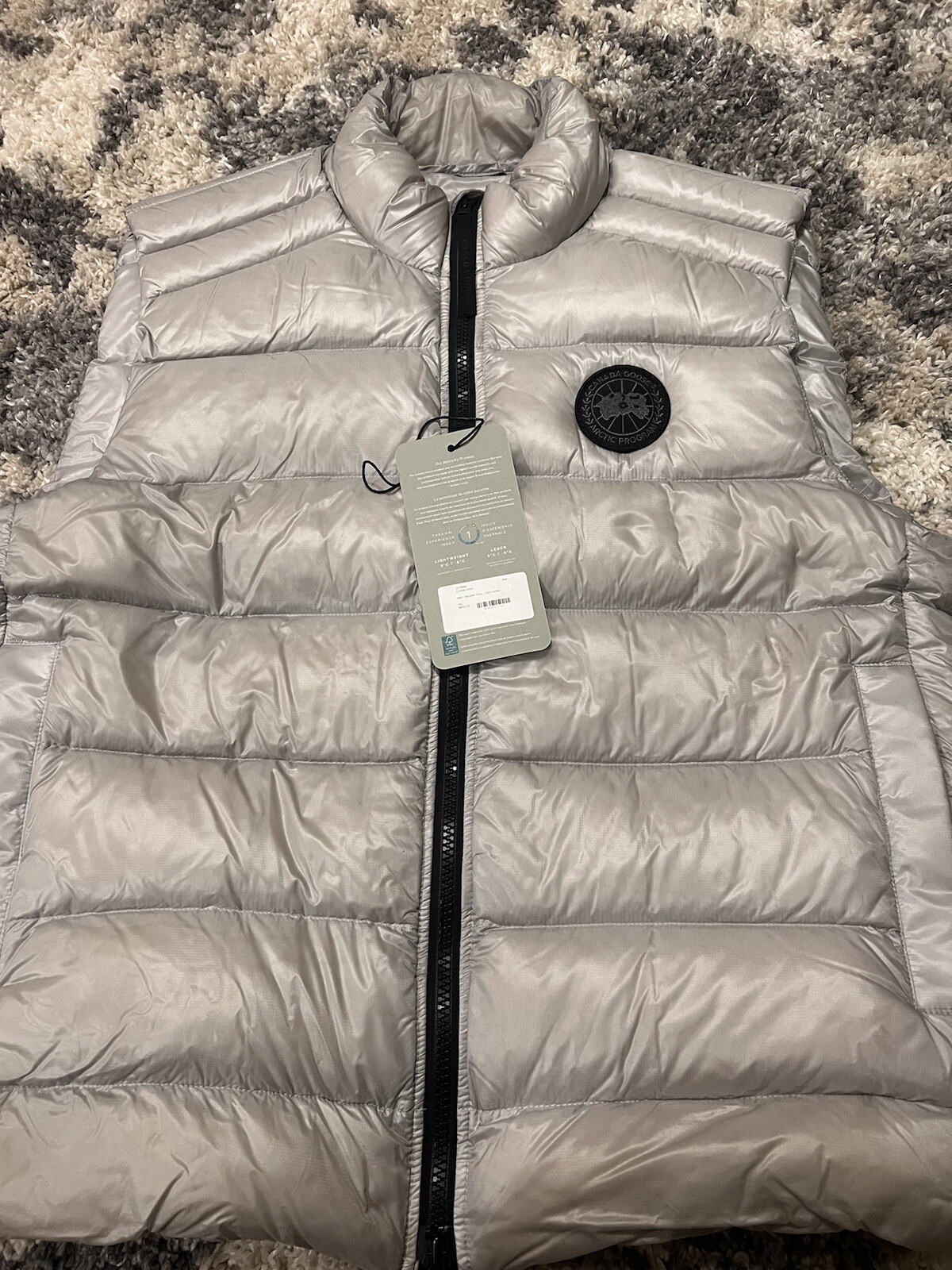 日本代購代標第一品牌【樂淘letao】－Two Canada Goose Crofton Puffer Vests 2XL (Grey Excellent / Black Used Twice ...