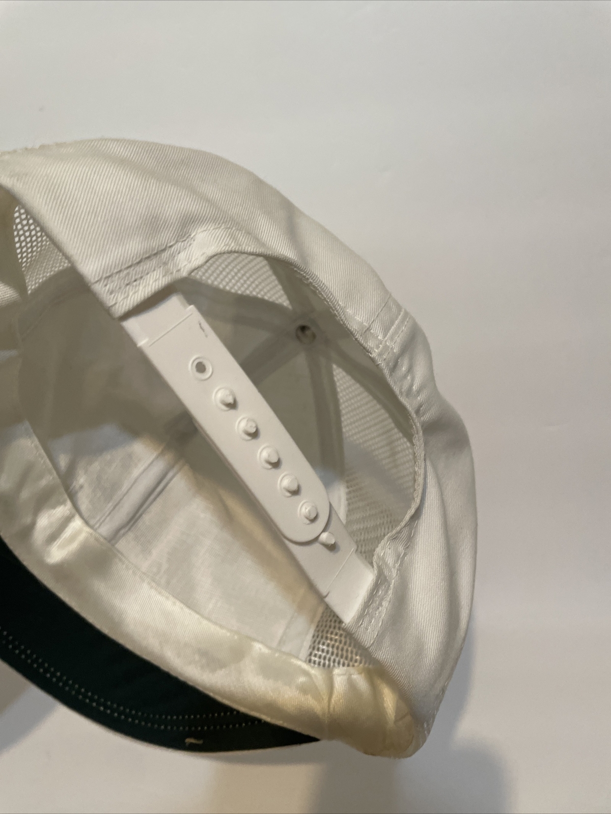 日本代購代標第一品牌【樂淘letao】－Vintage 80’s Golf Crest Logo Patch White SnapBack Trucker Hat Size Small ...