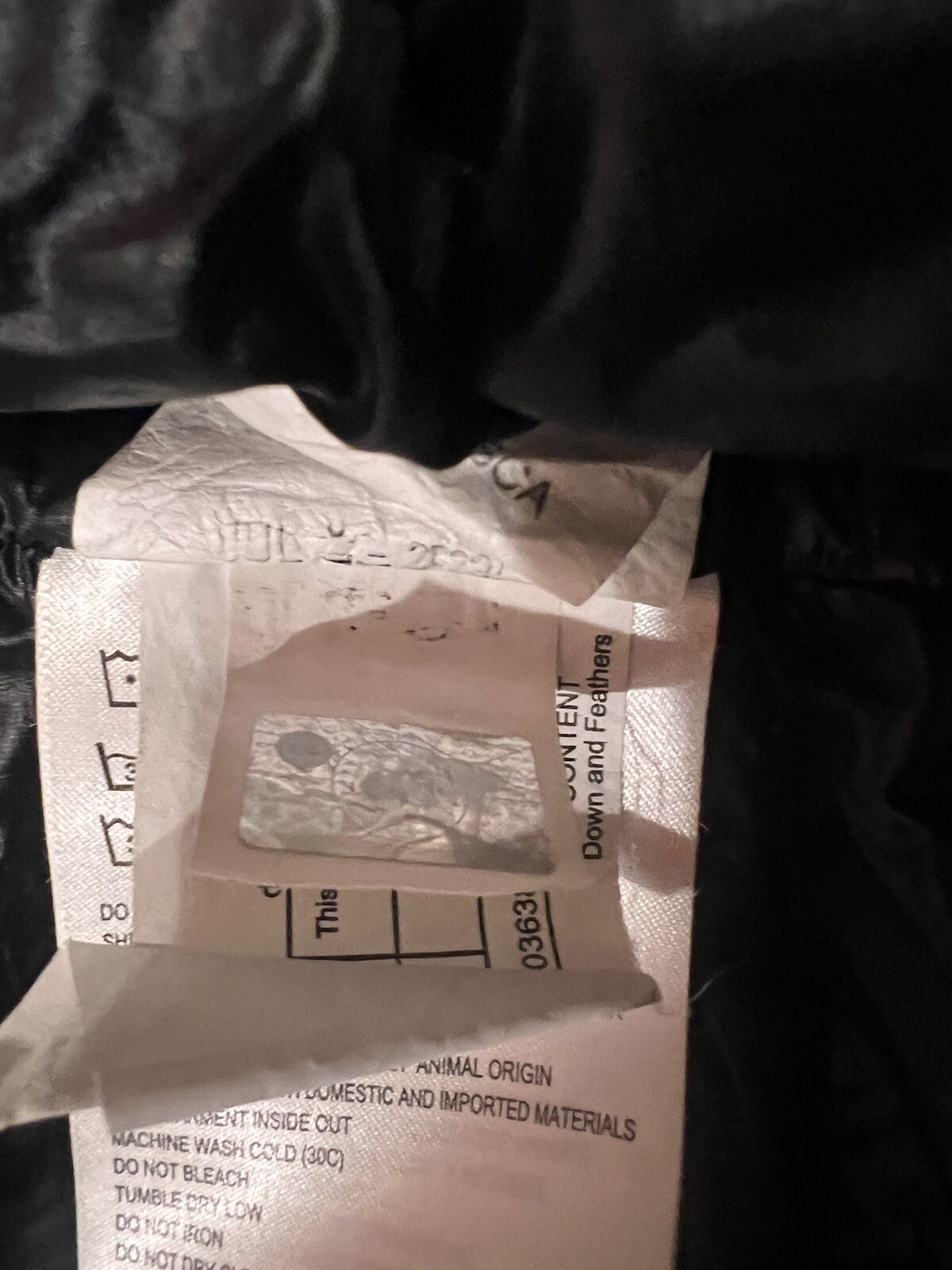 日本代購代標第一品牌【樂淘letao】－Two Canada Goose Crofton Puffer Vests 2XL (Grey Excellent / Black Used Twice ...