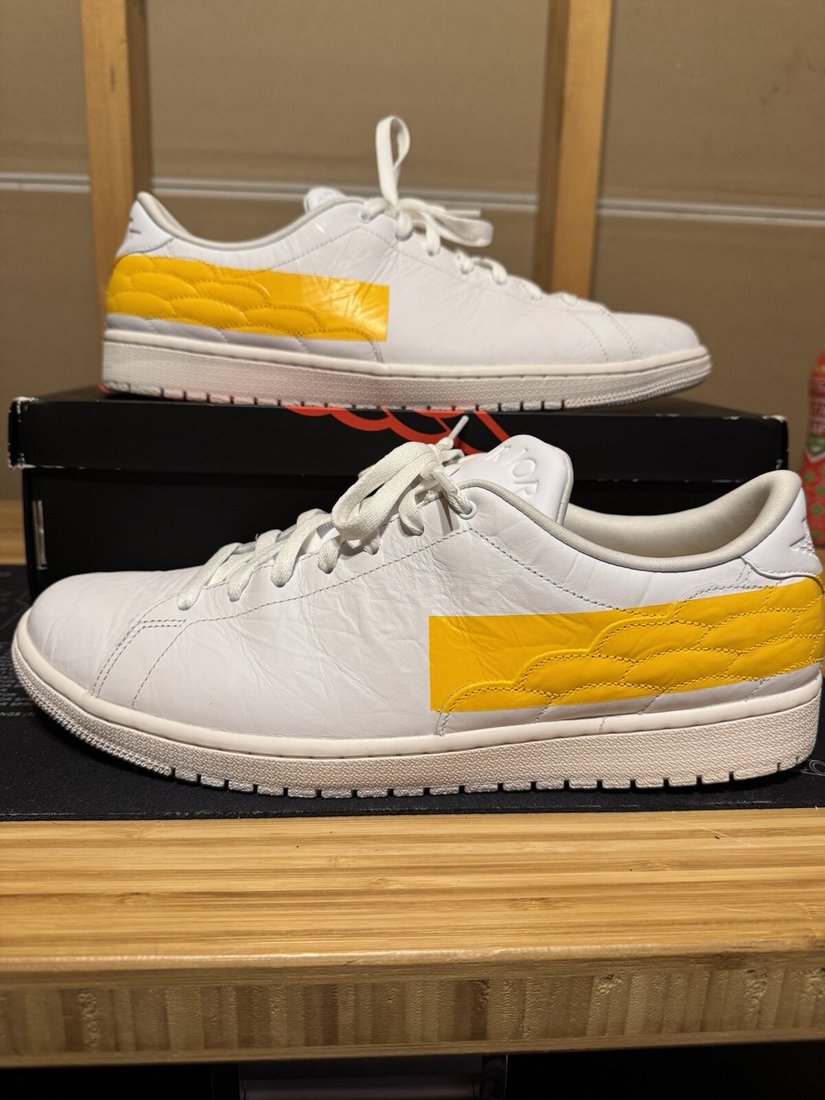 日本代購代標第一品牌【樂淘letao】－32cm(US14) - エアジョーダン 1 Centre Court ユニバーシティ ゴールド 海外 即決