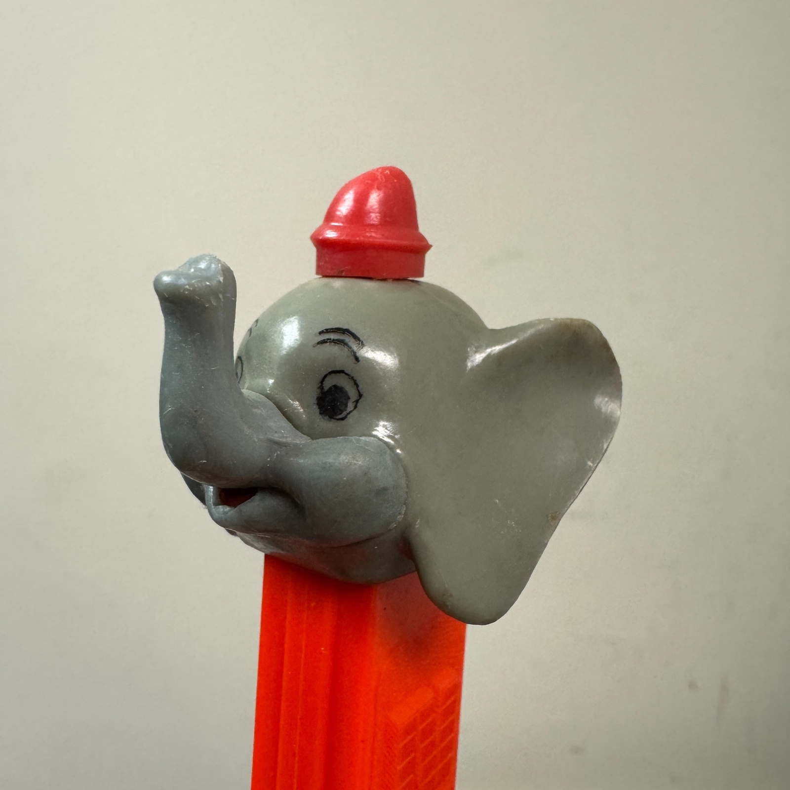 日本代購代標第一品牌【樂淘letao】－Vtg DUMBO Walt Disney Pez Dispenser W/ No Feet Pat # 2.6 Made In Austria RED ...