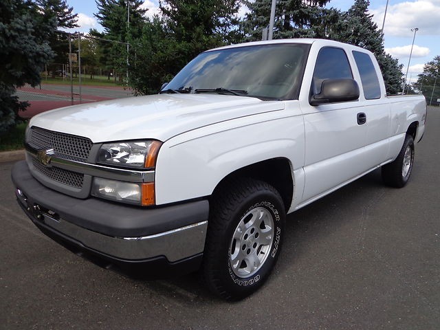 2004 Chevy Silverado 1500 Extended Cab 4x4 Pickup V-8 Auto No Reserve ...