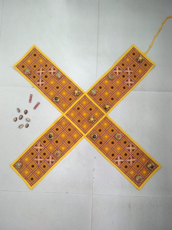 Pachisi (400) – Board Game Guys