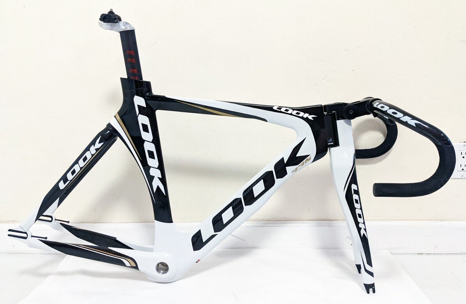 LOOK KG 496 P Piste Carbon Monobloc XS 51.6 cm X 49 cm Track LOOK KG 496 P Piste Carbon Monobloc XS 51.6 cm X 49 cm Track