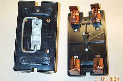Fuse Blocks & Holders - Pull Out Fuse Block