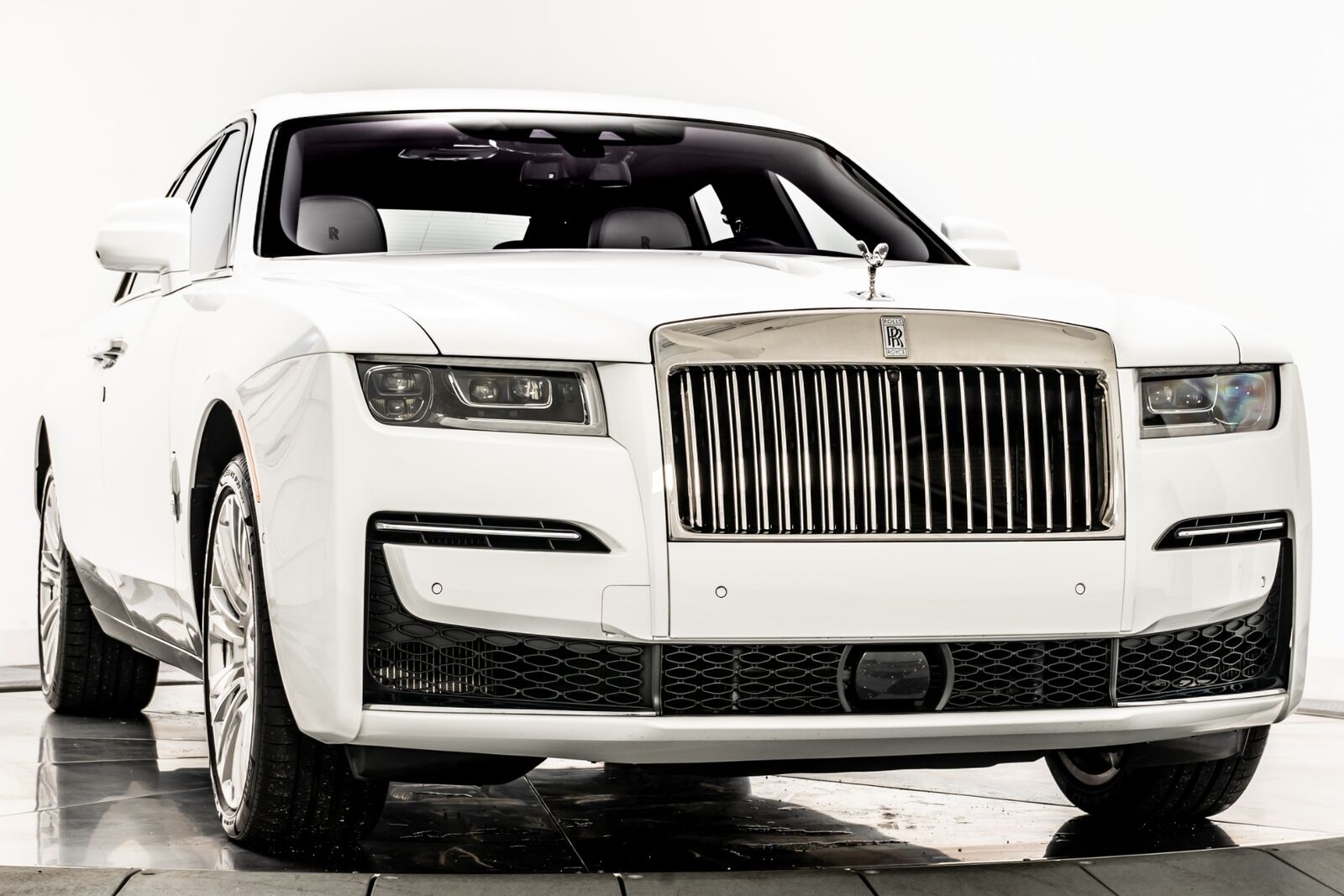 2022 Rolls-royce Ghost Sedan 6.8l Twin Turbo V12 563hp 627ft. Lbs. 8 ... 2022 Rolls-royce Ghost Sedan 6.8l Twin Turbo V12 563hp 627ft. Lbs. 8 ...