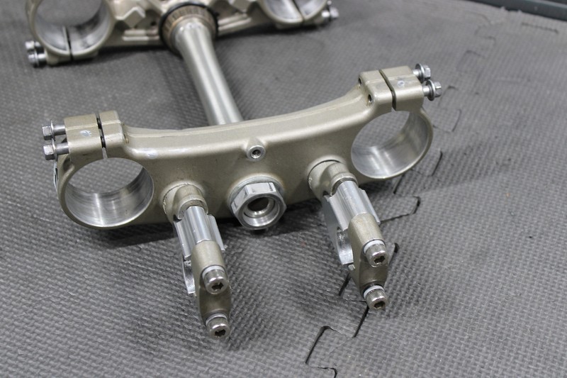 2008 YAMAHA YZ450F OEM FRONT FORKS LOWER UPPER TRIPLE TREE STEM CLAMP ...