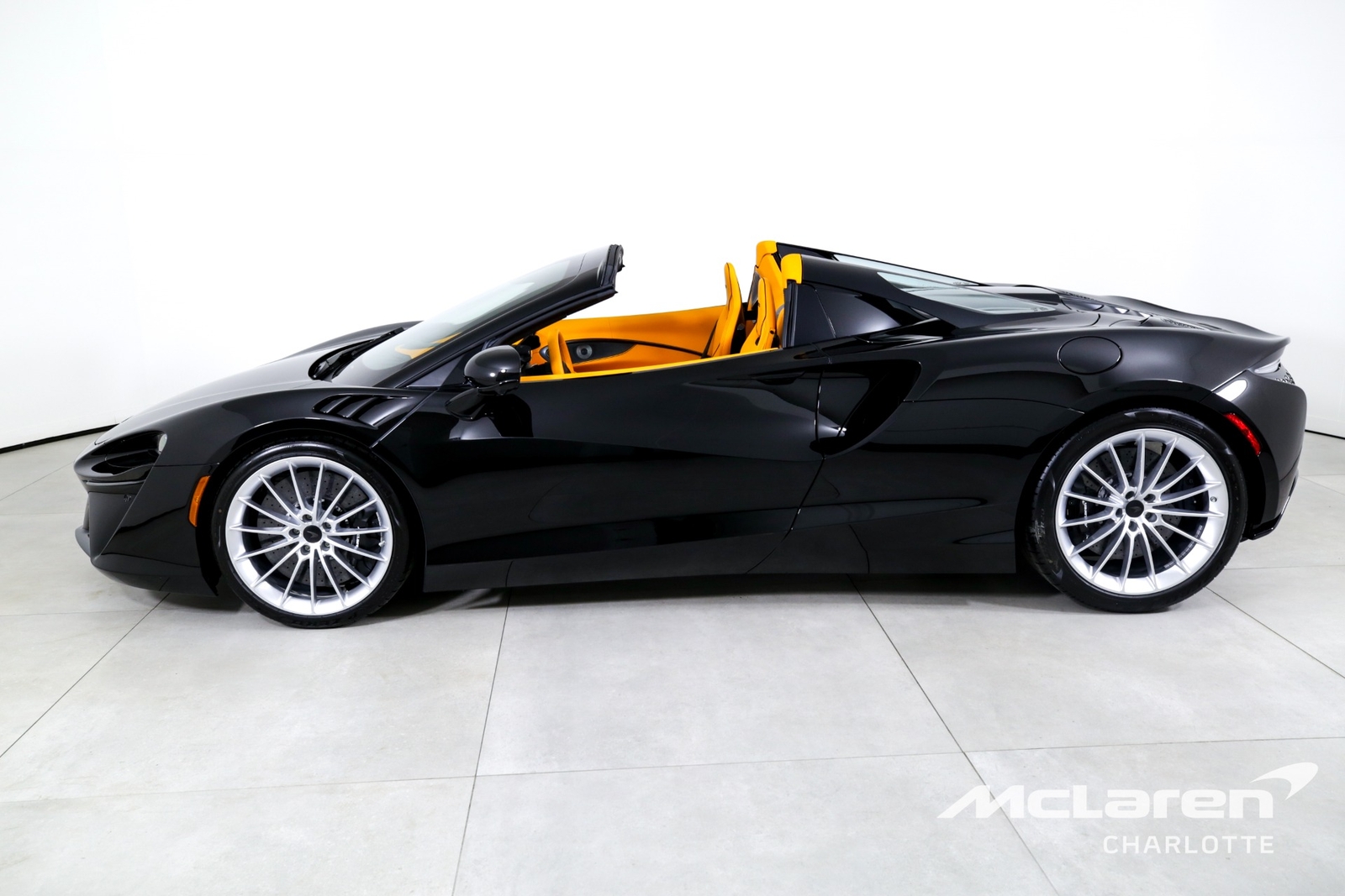 2025 Mclaren Artura Spider, Onyx Black With 36 Miles Available Now ...