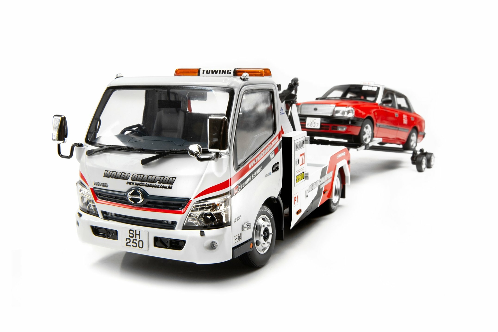 TINY City Hong Kong Hino 300 World Champion Tow Truck Scale TINY City Hong Kong Hino 300 World Champion Tow Truck Scale