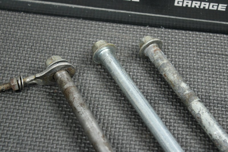 2001 HONDA XR100R XR80R OEM FRONT REAR AXLE BACK WHEEL RIM SWINGARM BO – hggarage