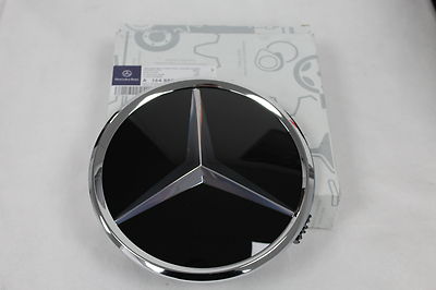 NEW Genuine Mercedes-Benz Black Radiator Grille Star Badge Emblem ...