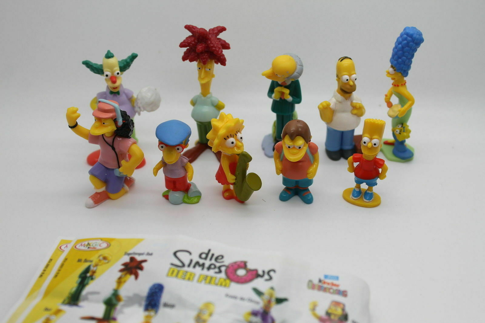 KINDER SURPRISE FERRERO FIGURE SIMPSONS SERIES TT134 TT143 KINDER SURPRISE FERRERO FIGURE SIMPSONS SERIES TT134 TT143