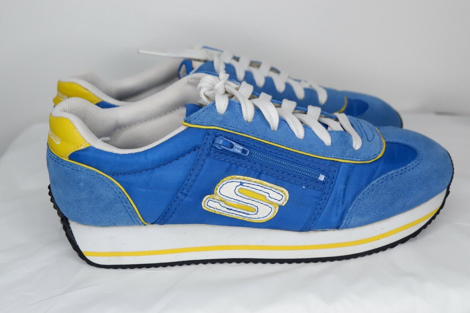 Skechers Vintage Active Sneakers size 6.5 blue Zip Pocket Skechers Vintage Active Sneakers size 6.5 blue Zip Pocket