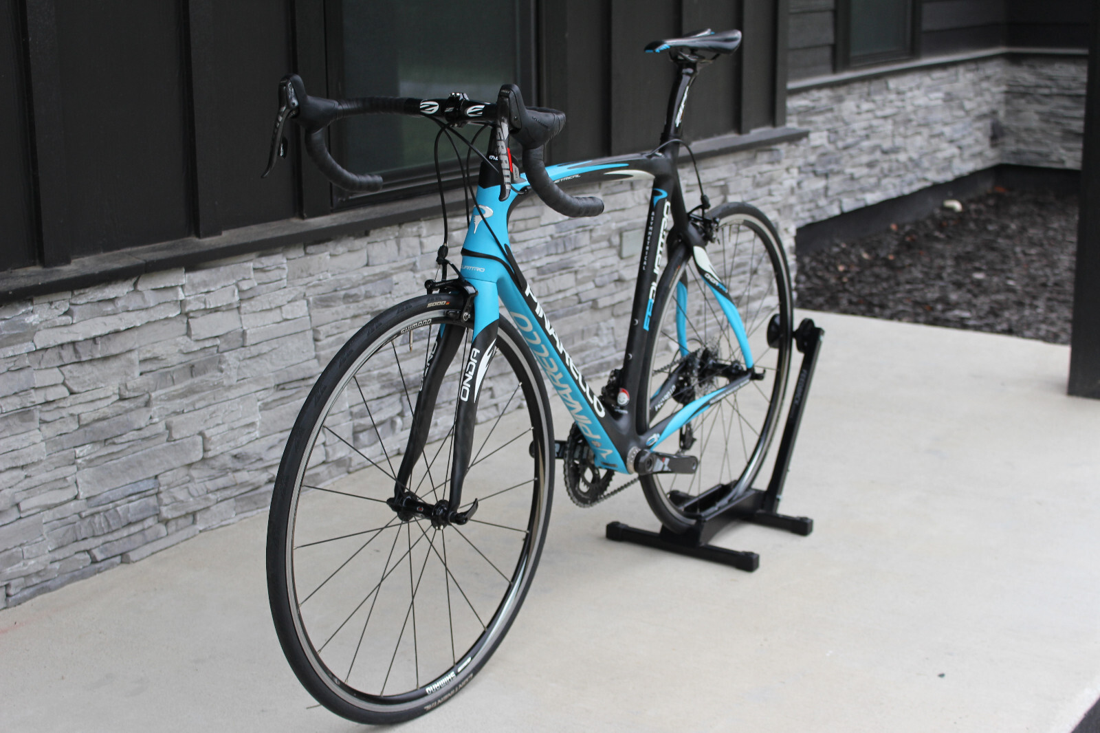 57 cm - 2012 Pinarello FP Quattro - Carbon - 17lb - SRAM Red 57 cm - 2012 Pinarello FP Quattro - Carbon - 17lb - SRAM Red