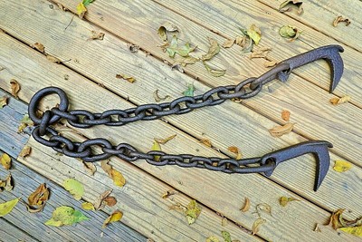 Log Chain Hook for sale | Only 3 left at -65%