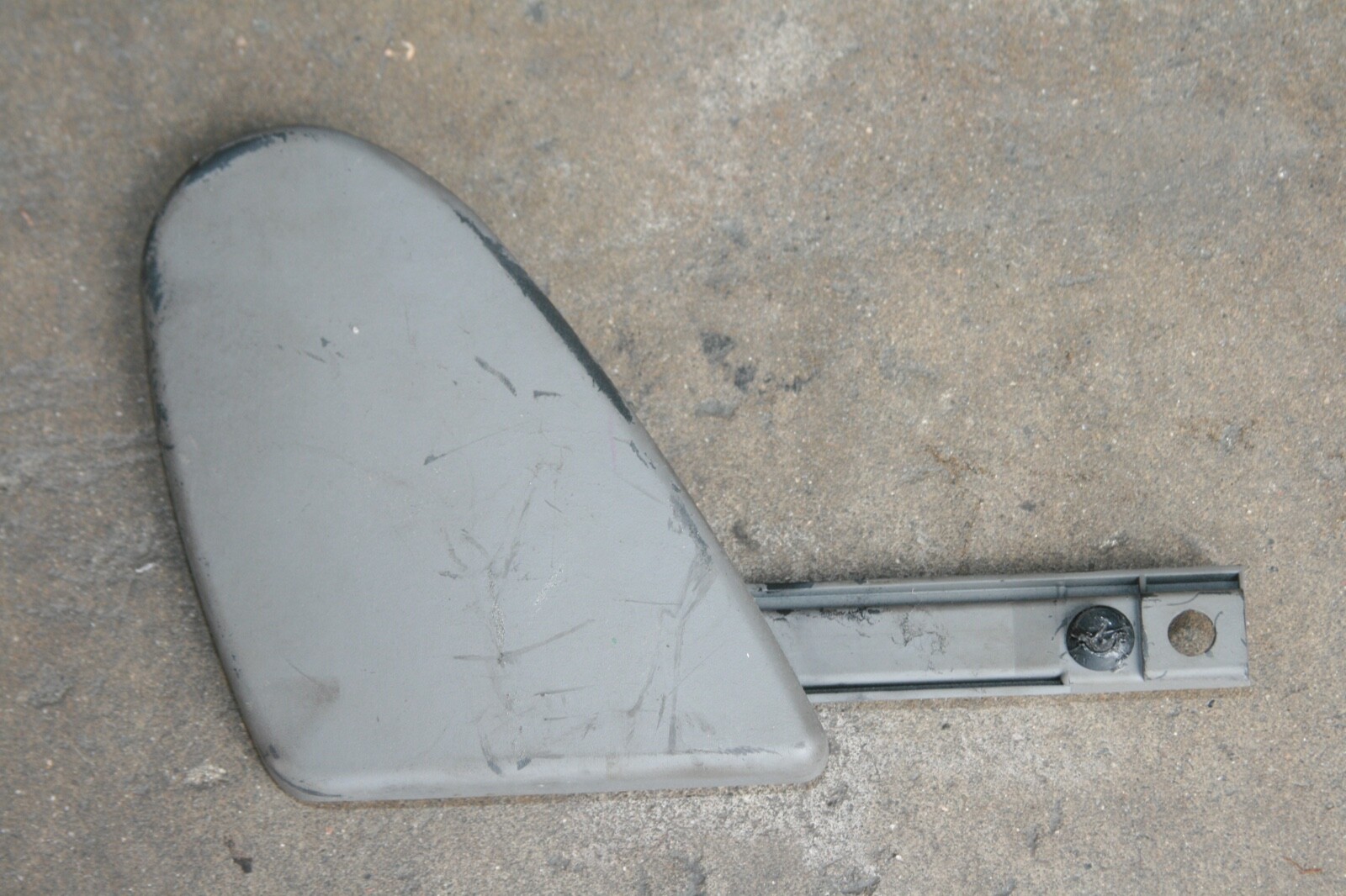 Porsche 996 986 Boxster Right Seat Hinge Cover Cap Plate Porsche 996 986 Boxster Right Seat Hinge Cover Cap Plate
