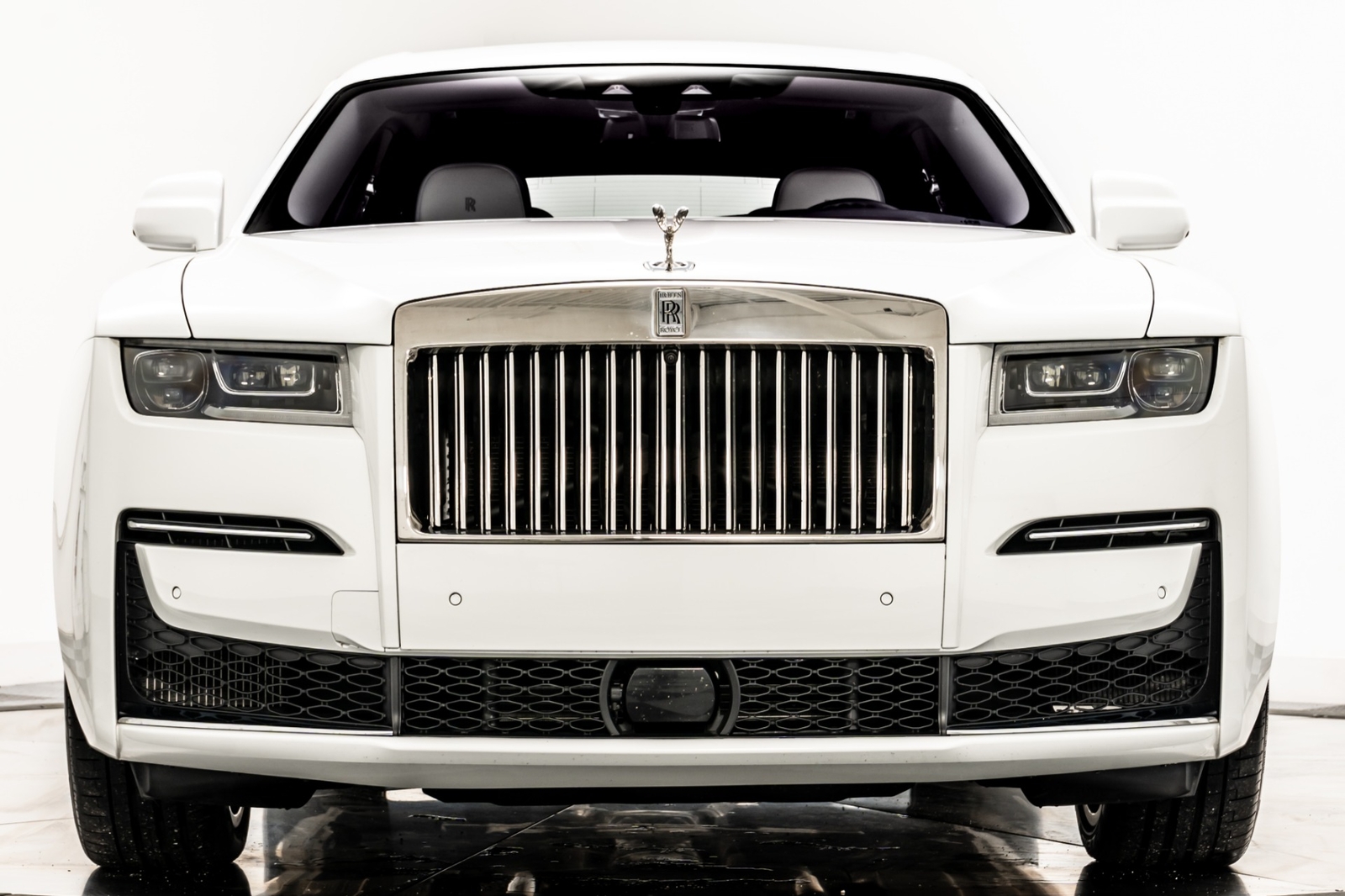 2022 Rolls-royce Ghost Sedan 6.8l Twin Turbo V12 563hp 627ft. Lbs. 8 ... 2022 Rolls-royce Ghost Sedan 6.8l Twin Turbo V12 563hp 627ft. Lbs. 8 ...