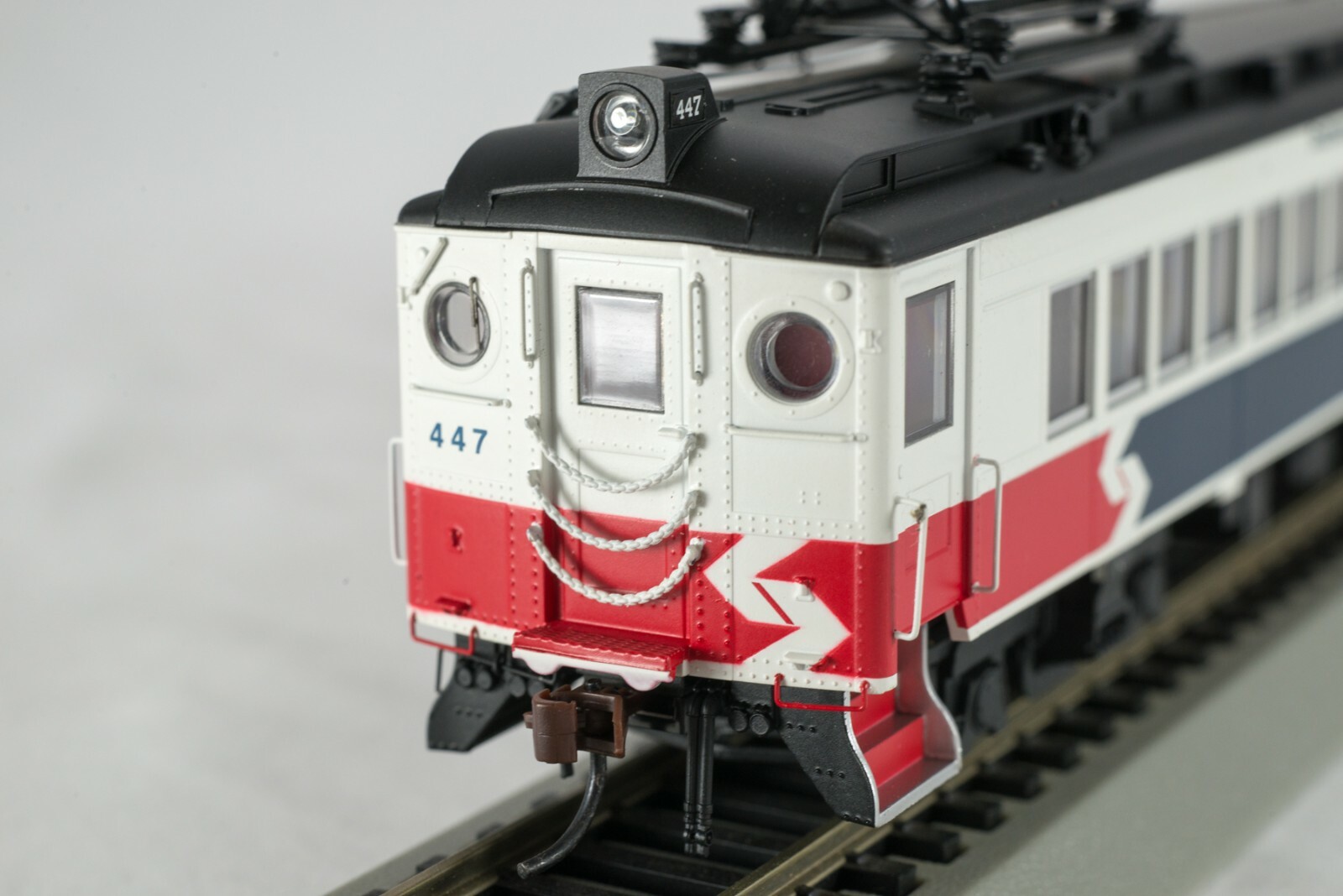 HO Scale Con-Cor SEPTA MP-54 coach unpowered #446. Bicentennial Scheme ...