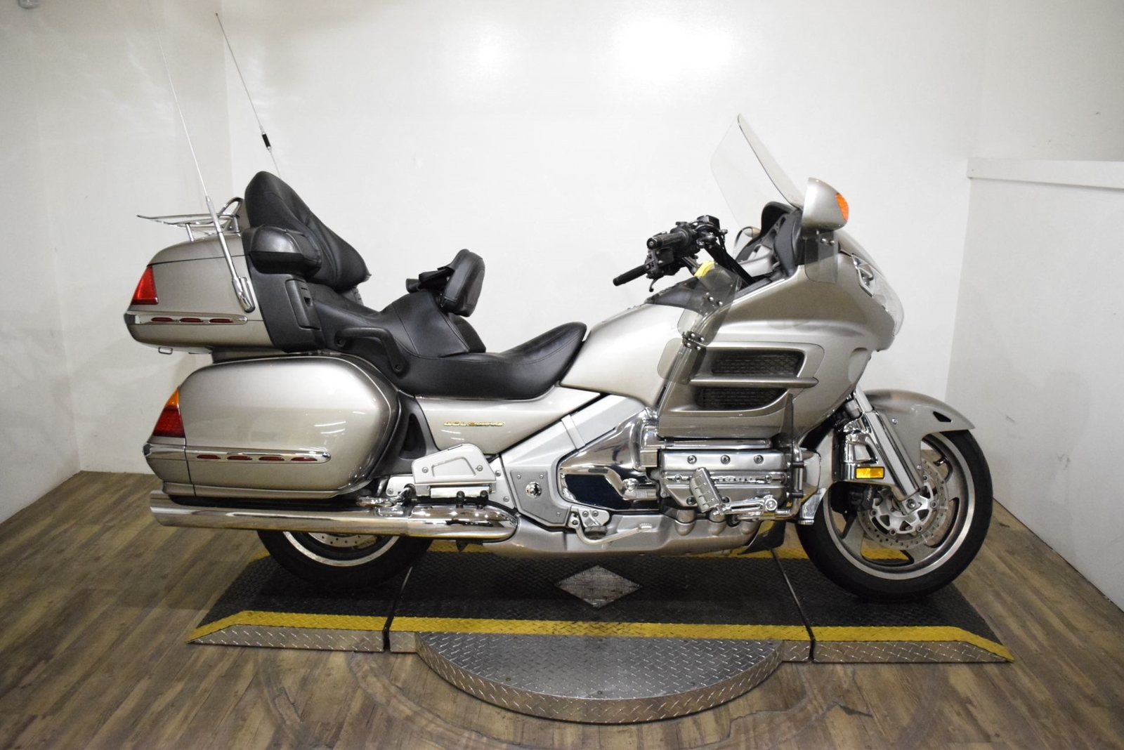 Honda Gold Wing Metallic Silver With 70,356 Miles, For Sale! - Used ...