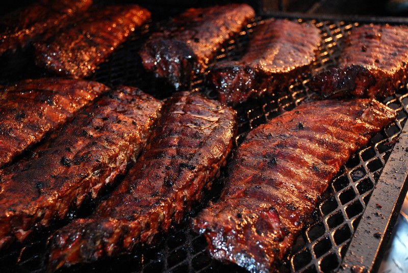 Smoky BBQ Ribs With Homemade Dry Rub