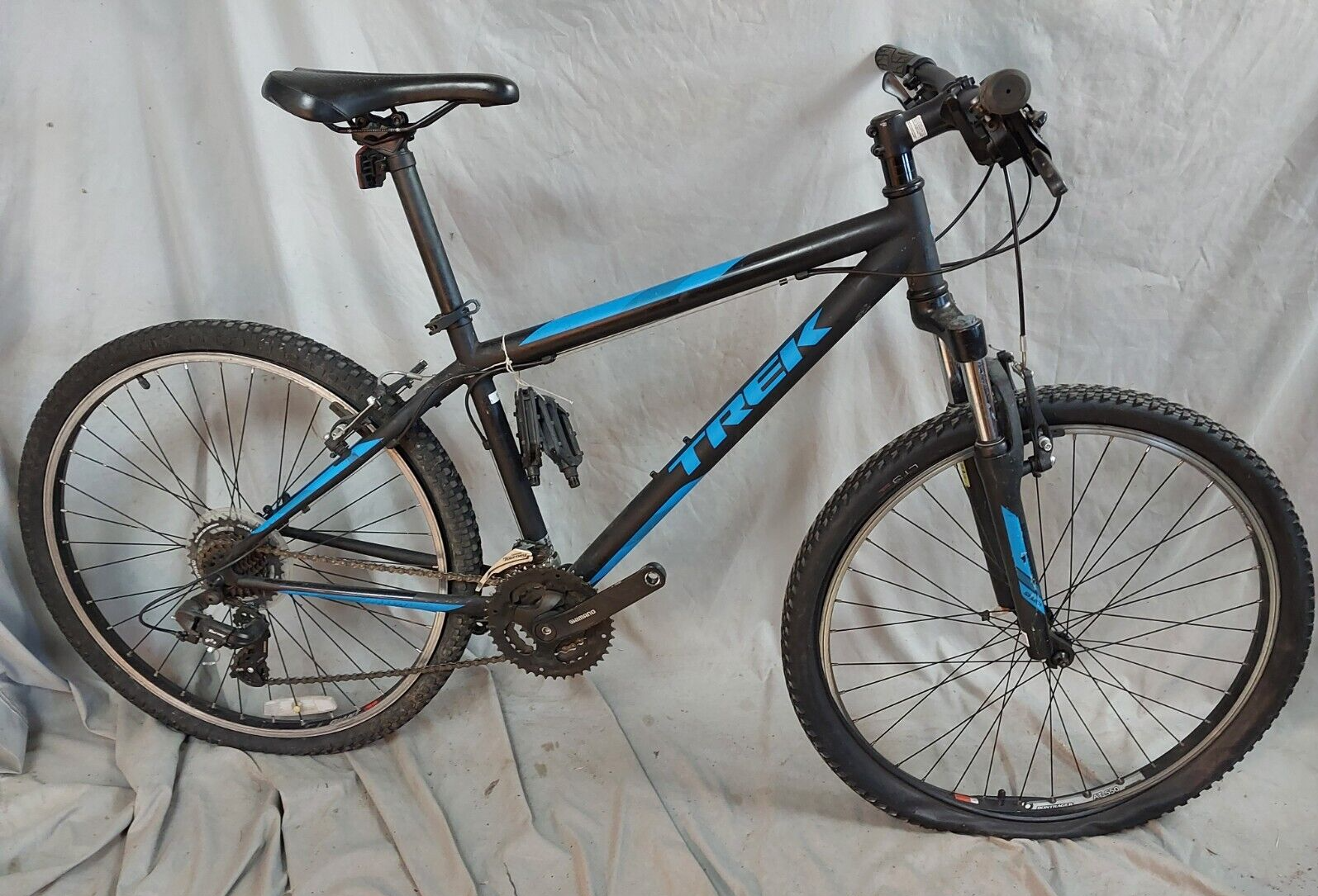 Trek 820 bicycle store