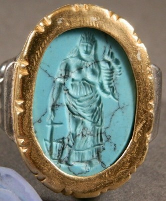 Antiquities - Roman Gold Ring - Vatican