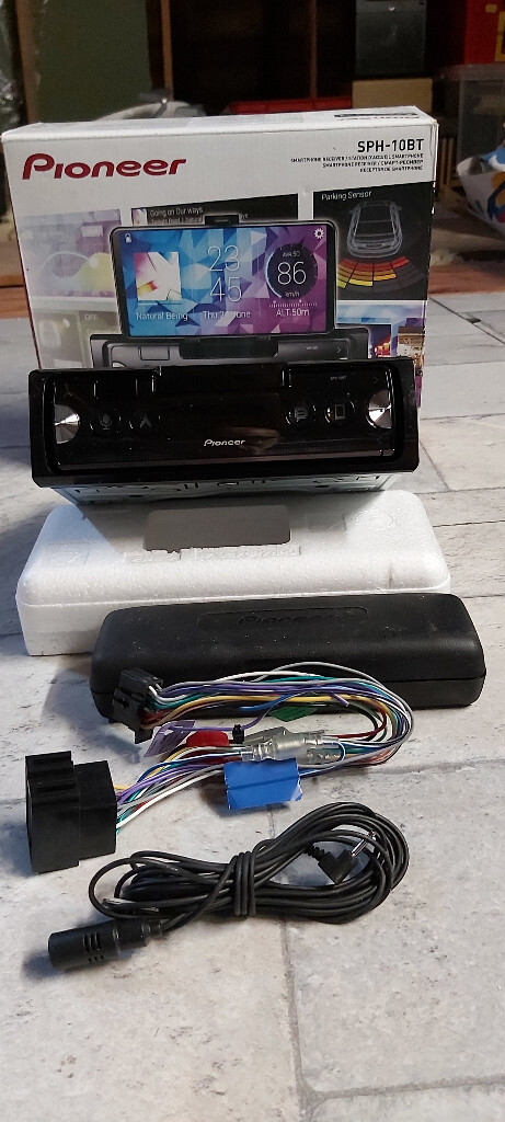 Pioneer SPH-10BT | in West End, Glasgow | Gumtree