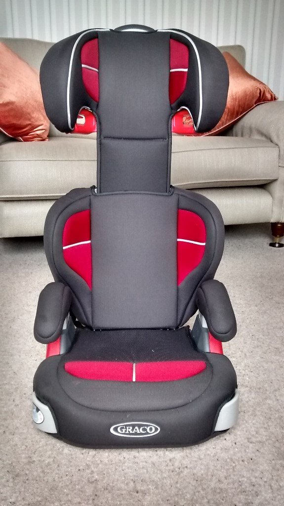 Childs car seat. Used but in good condition. Graco ECE.R44/04 Universal ...