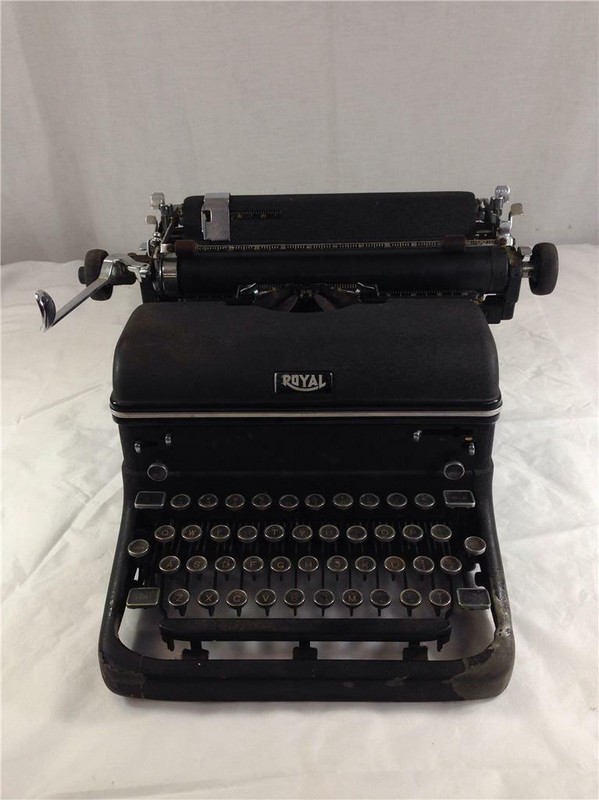 1940 Royal KMM on the Typewriter Database