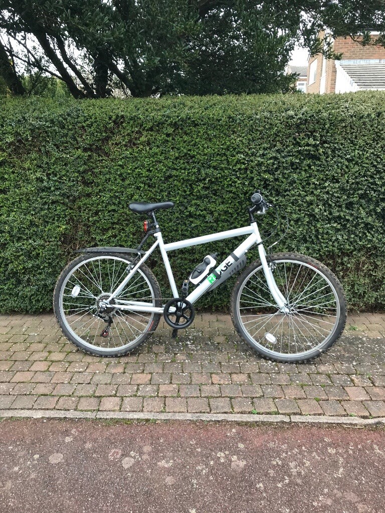 Halfords bike sale store