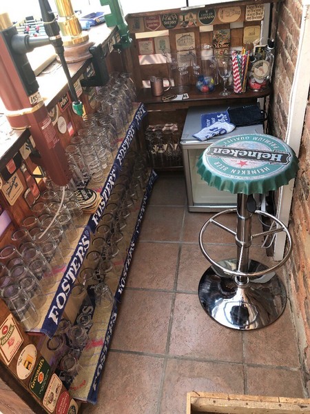 Pub Memorabilia for sale in UK | 47 used Pub Memorabilias