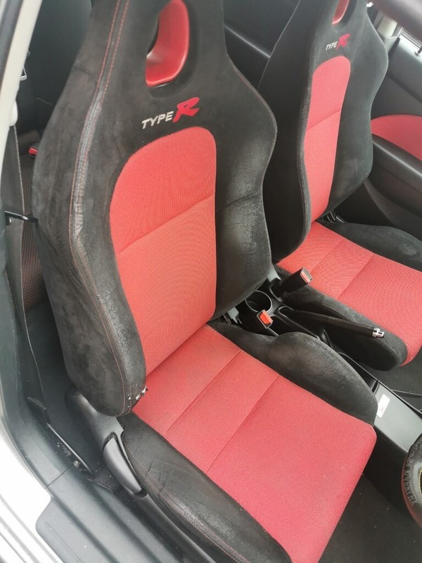 2010 HONDA CIVIC TYPE R FN2 SEATS RED AND BLACK