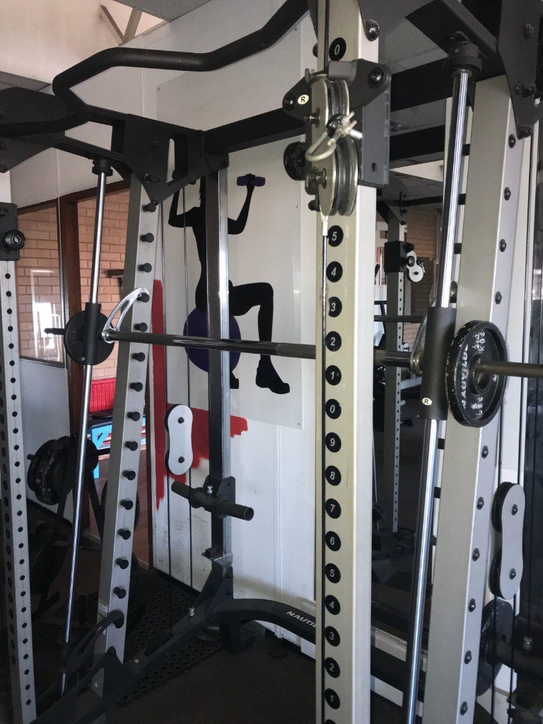 Nautilus Smith Machine