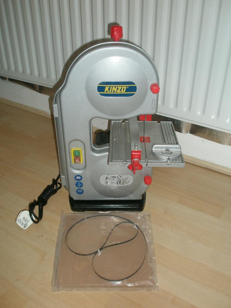 Kinzo 8E198 Bandsaw + Spare Blade | in South East London, London | Gumtree