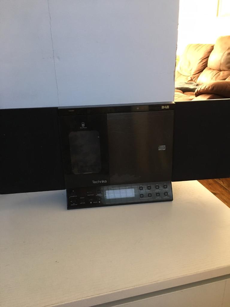 Technika vertical Cd/ MP3 player with docking for iPhone and IPod | in ...