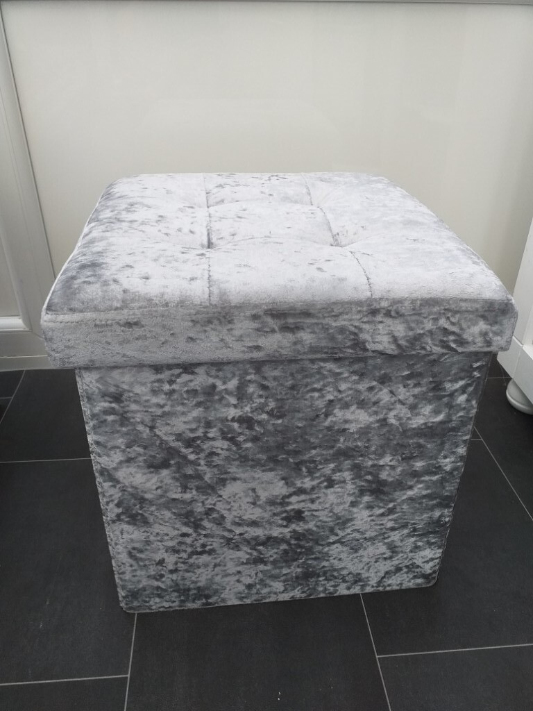 Silver/grey crushed velvet storage box | in Jaywick, Essex | Gumtree Silver/grey crushed velvet storage box | in Jaywick, Essex | Gumtree