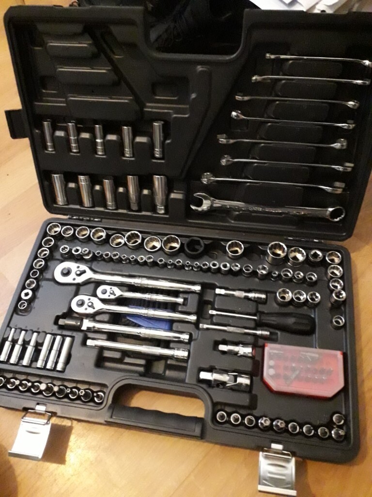 Halfords advanced 150pc set | in Lewisham, London | Gumtree