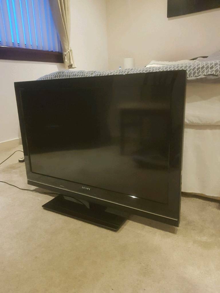 Sony Bravia 37 inch LCD tv | in Carluke, South Lanarkshire | Gumtree