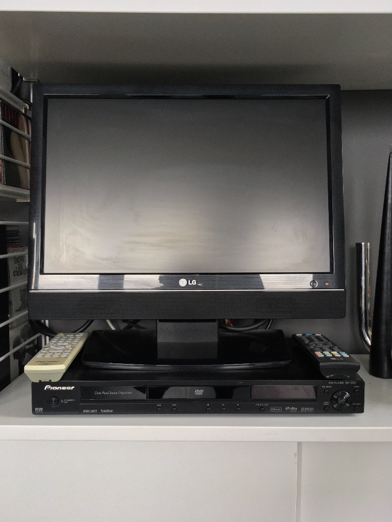 LG 19 inch LCD television19LS4D-ZB | in Angel, London | Gumtree