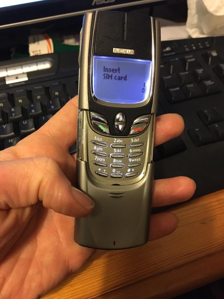 Nokia 8850 Gold