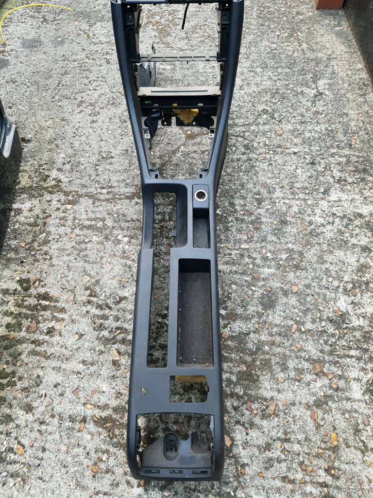 Audi A4 b6 b7 centre console black | in Southall, London | Gumtree