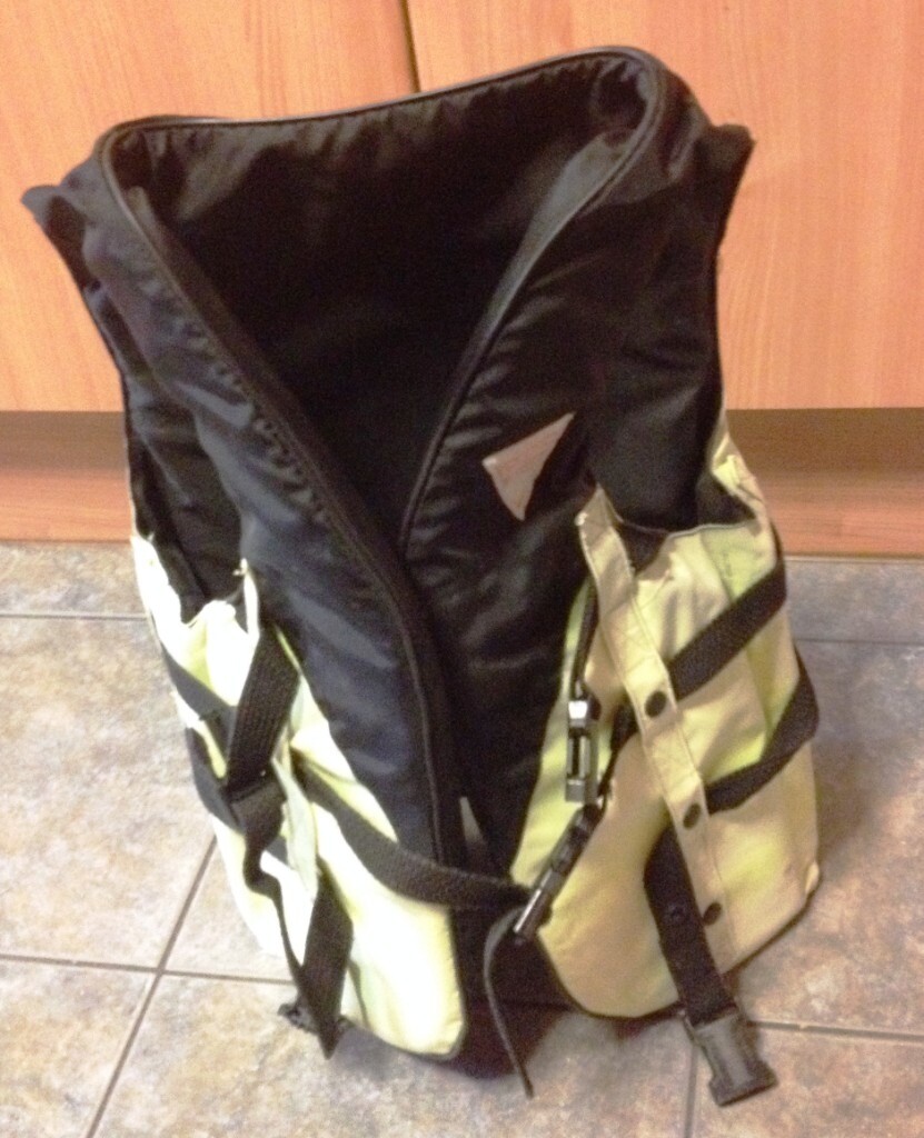 jet-ski-brand-vest-style-water-skiing-kayaking-jet-skiing-buoyancy