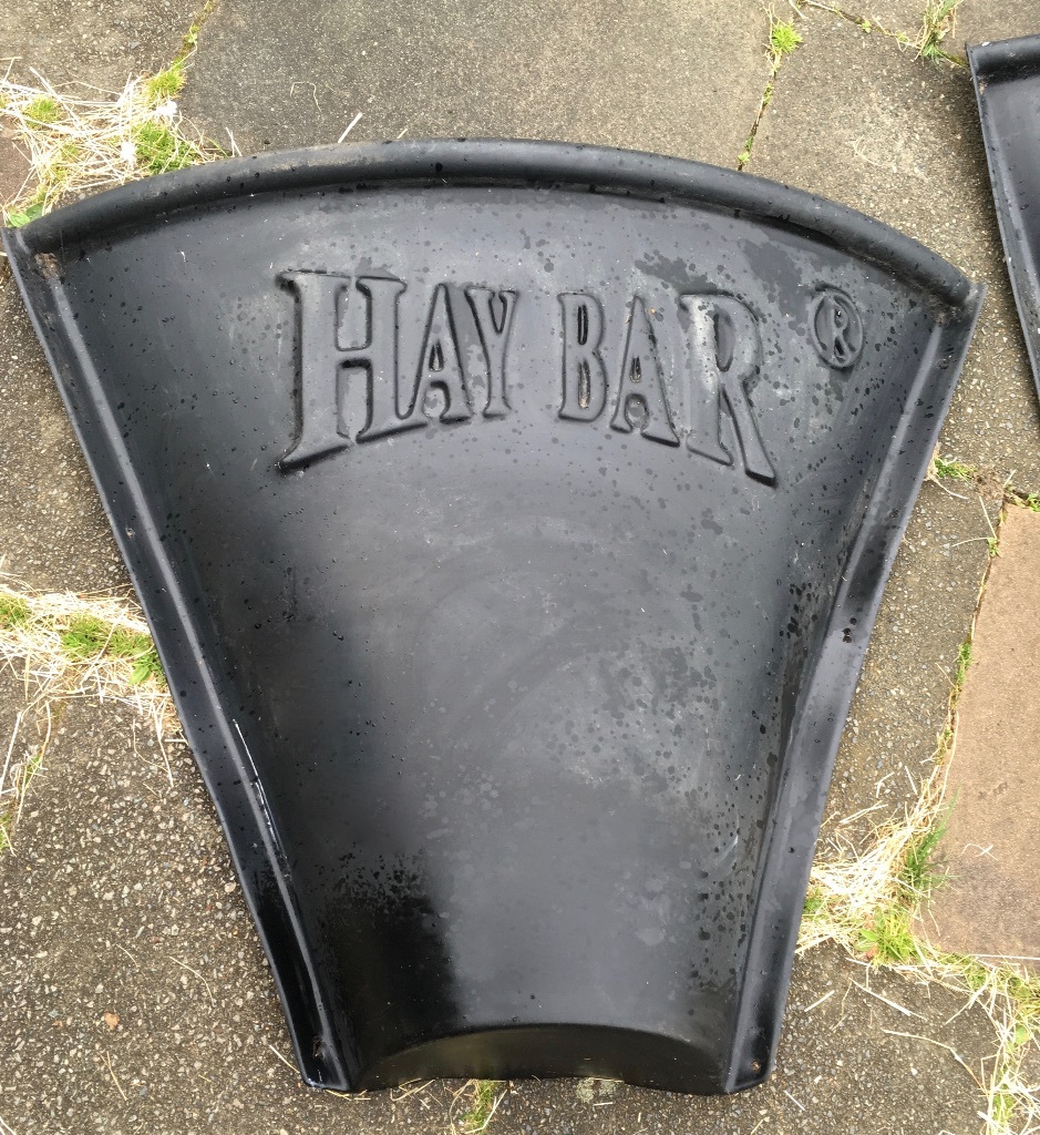 Hay Bar Feeder - x 4 Available - Equestrian Horse Pony Net Stable ...