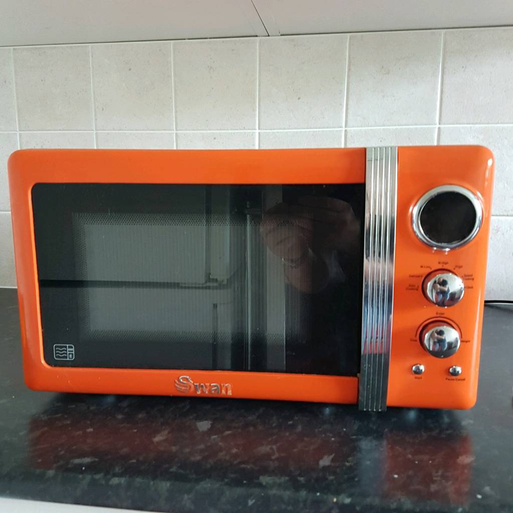 Swan Retro Orange 800w microwave and large orange kitchen clock | in ...
