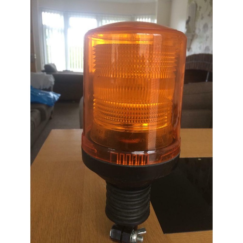 New Vision Alert magnetic Amber roof mounted beacon